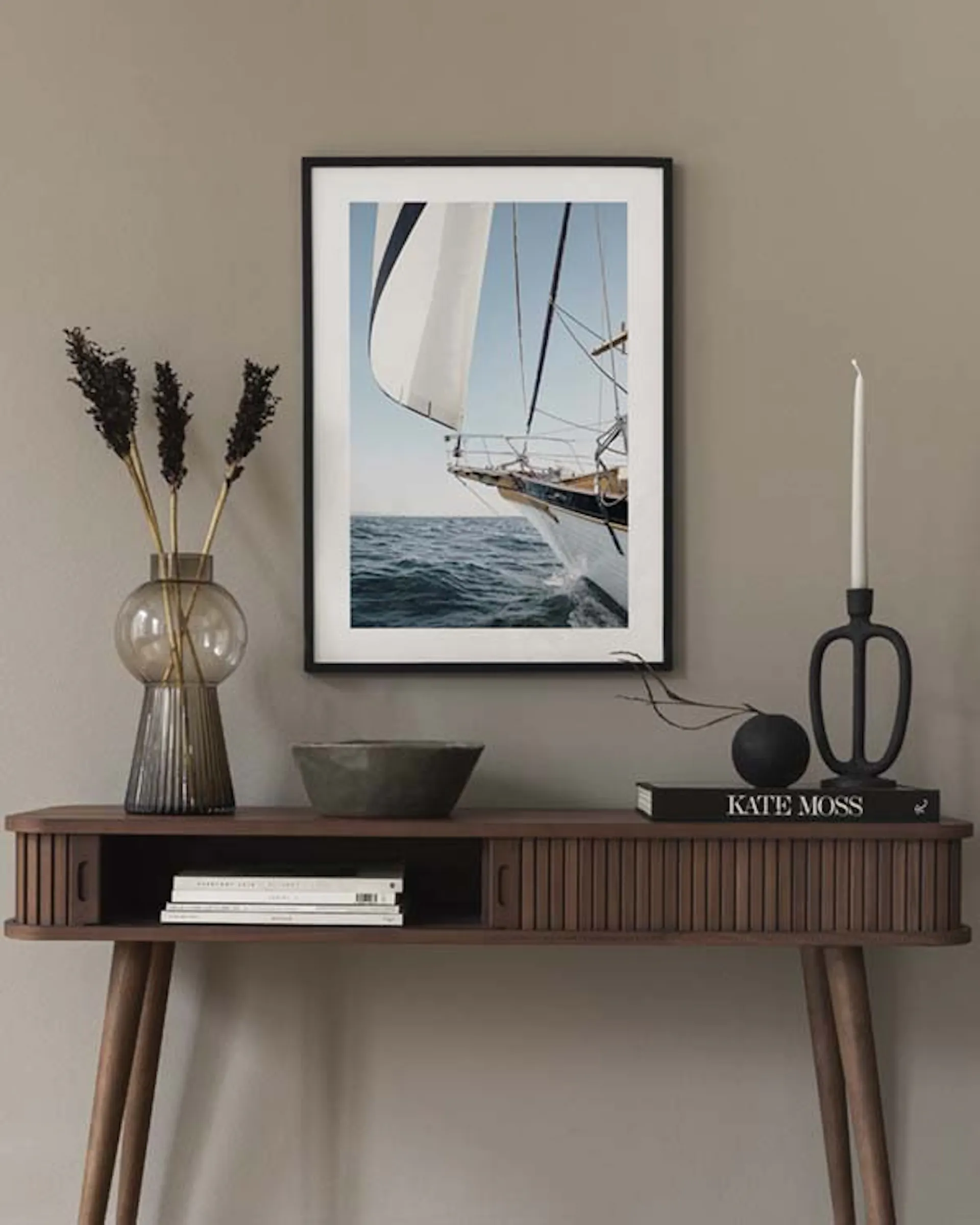 Sail the Sea Poster - Segelbåt på havet - desenio.se