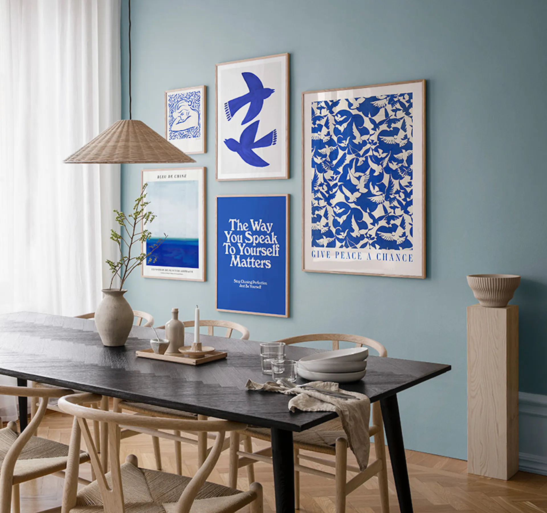 Elegance Blue gallery wall