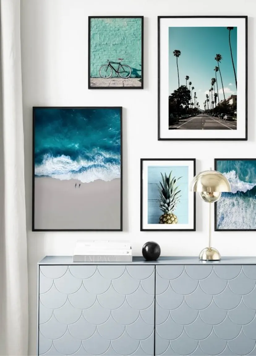 Surfers Wave Poster - Turkost hav - desenio.se