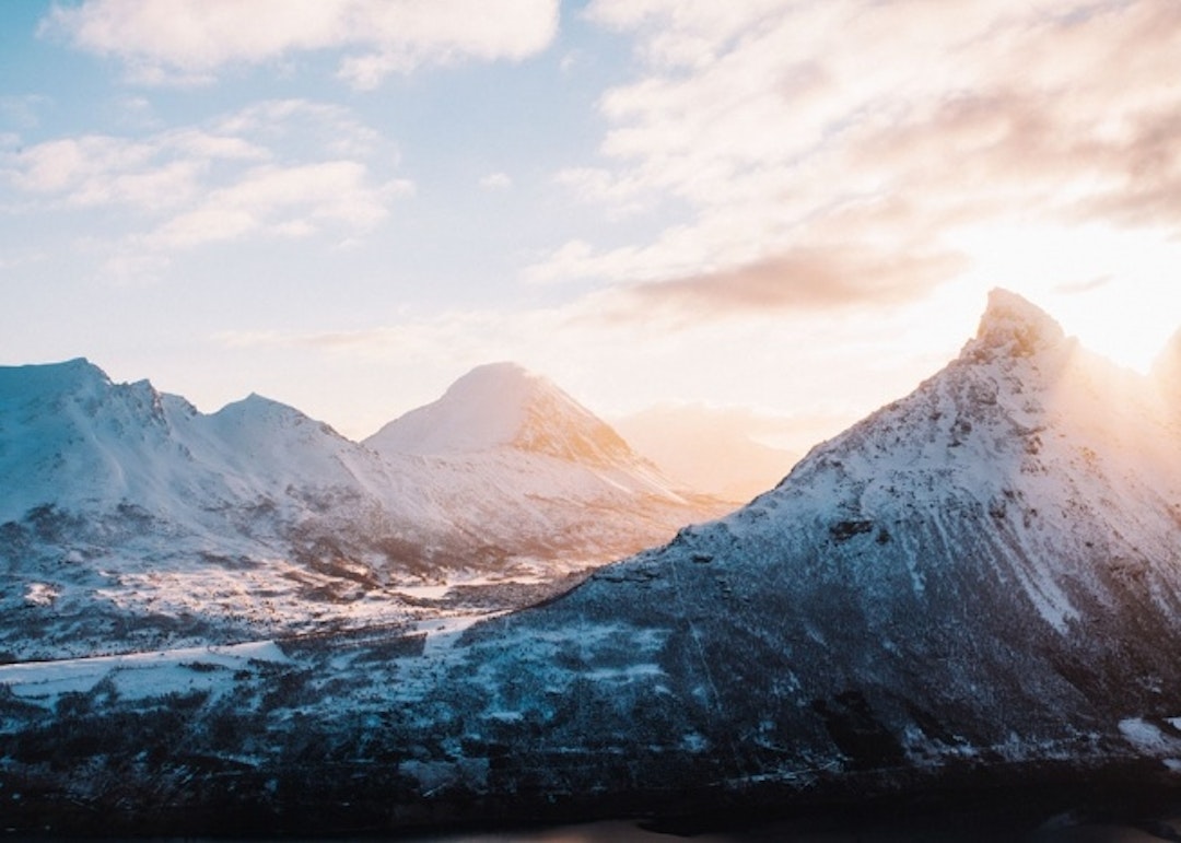 Plakater og postere med fjell | Stilren design | Desenio.no