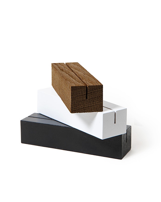 Poster Stand Dark Oak Block